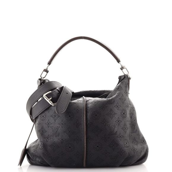 Louis Vuitton | Bags | Louis Vuitton Selene Handbag Mahina Leather Pm ...